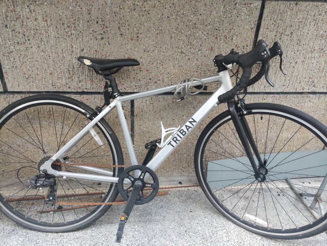 Triban Road Bike RC100, Sports Equipment, Bicycles & Parts, Bicycles on ...
