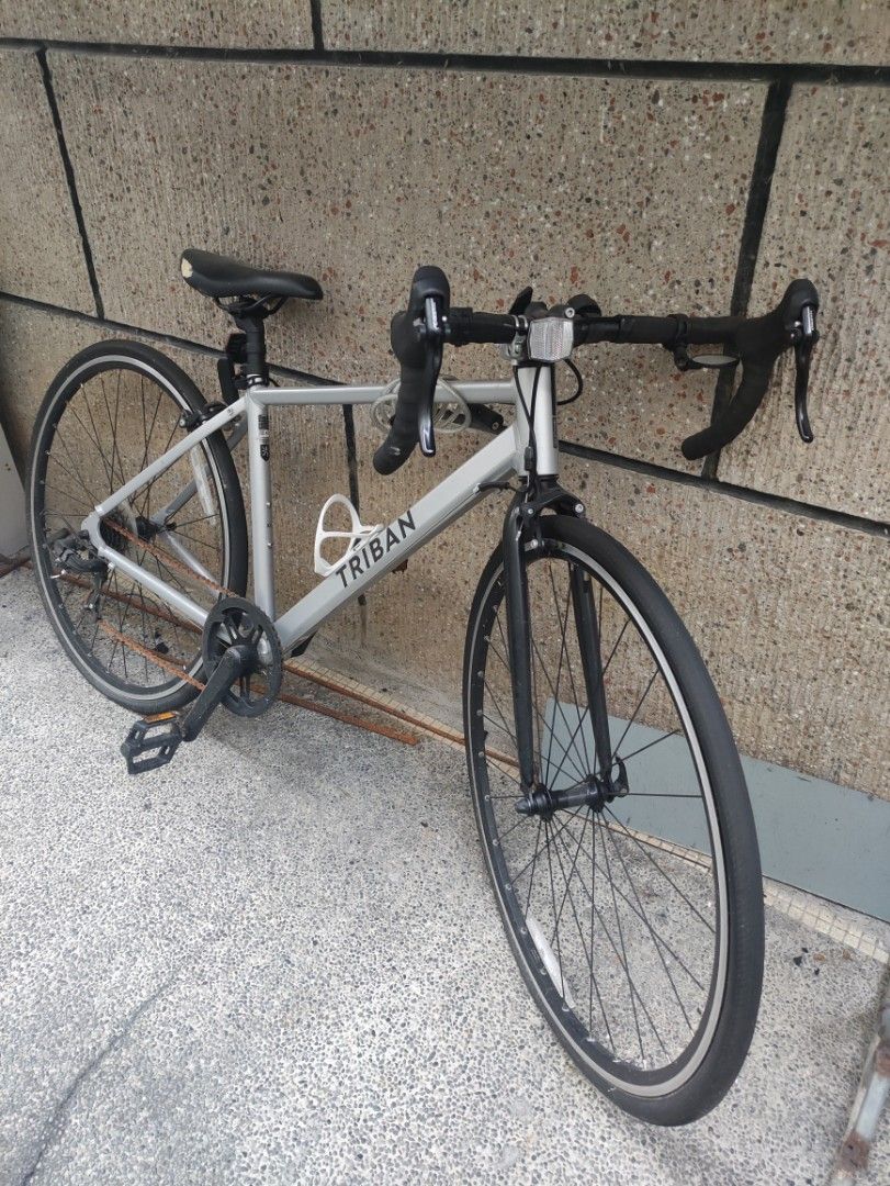 Triban Road Bike RC100, Sports Equipment, Bicycles & Parts, Bicycles on ...
