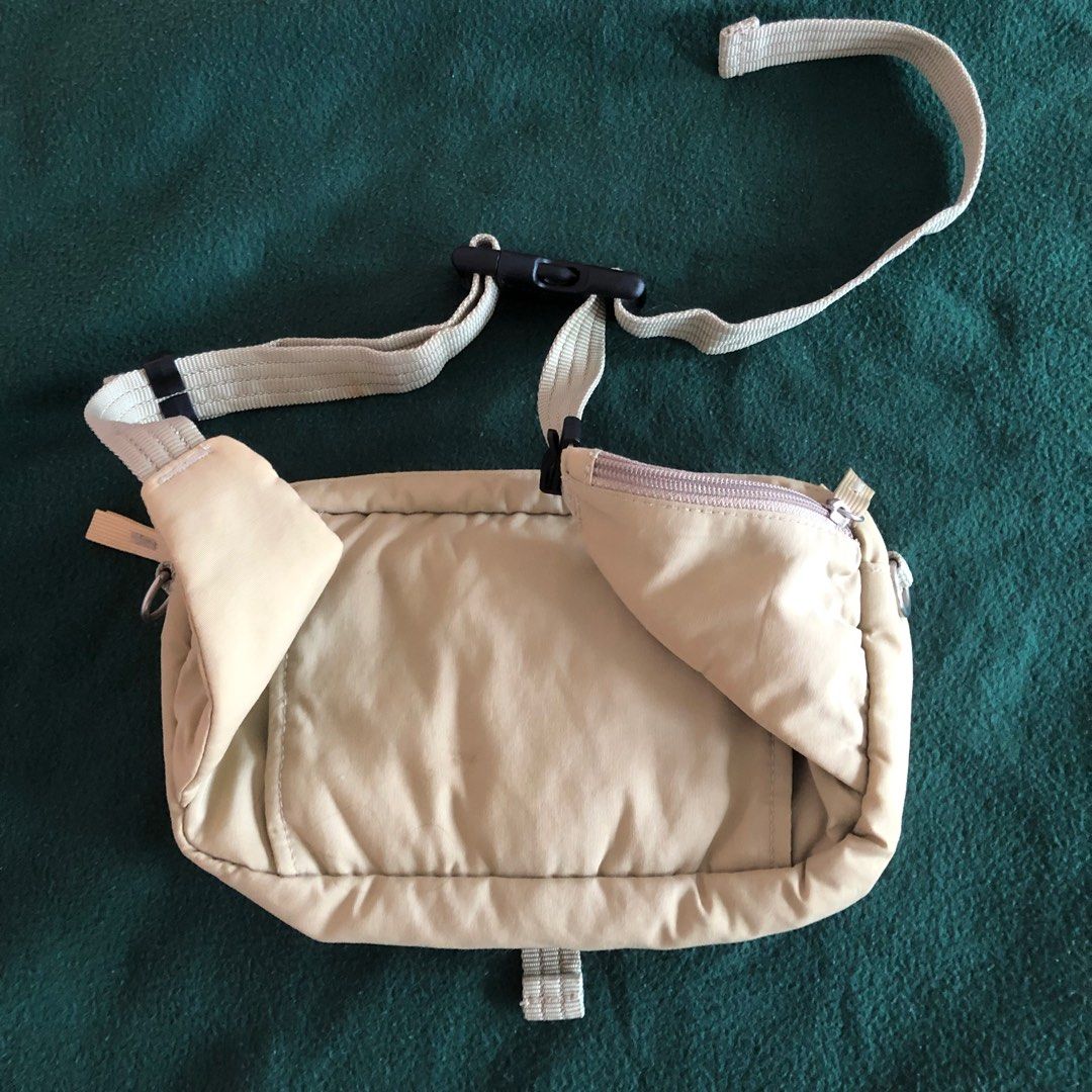 UNIQLO fanny pack, Women's Fashion, Bags & Wallets, Purses & Pouches on ...