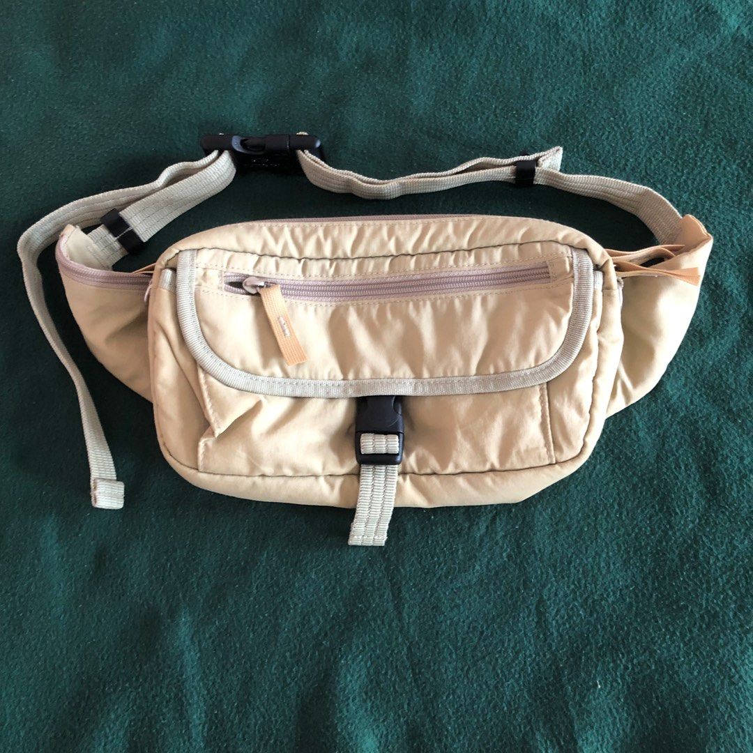 UNIQLO fanny pack, Women's Fashion, Bags & Wallets, Purses & Pouches on ...