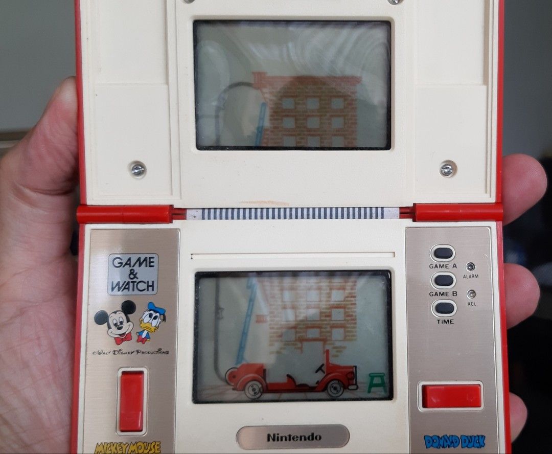 Vintage game console from 80s, Video Gaming, Video Game Consoles ...