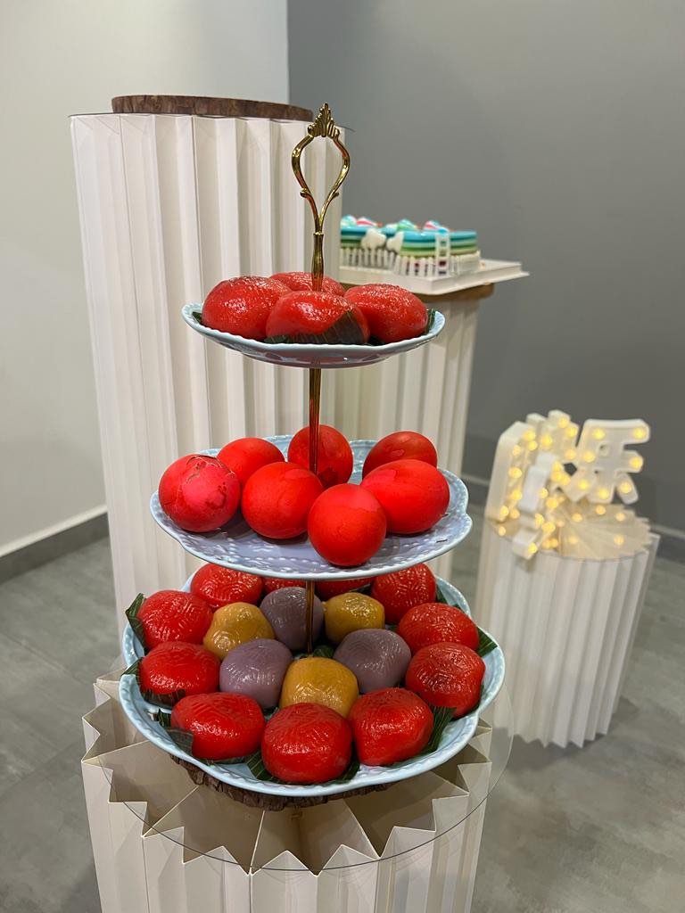 3 Tier High Tea Stand/ Birthday Stand, Hobbies & Toys, Stationery ...