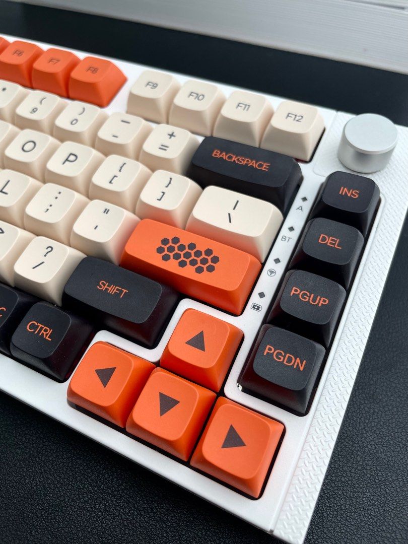 75% custom mechanical keyboard (XDA orange and black keycaps), Computers & Tech, Parts ...