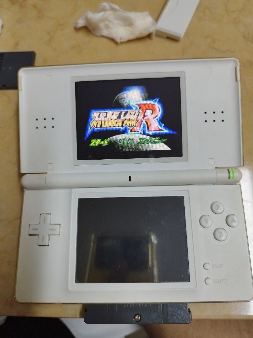 全套 ndsl 有盒 有r4卡 火牛 說明書 操作正常 不連game, 電子遊戲, 電子遊戲機, 其他 - Carousell