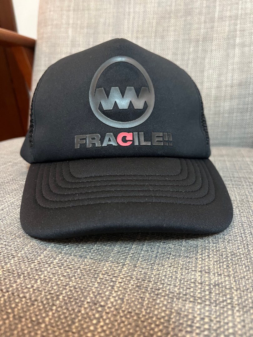 AAAA LIKE BLACK, 男裝, 手錶及配件, 棒球帽、帽 - Carousell