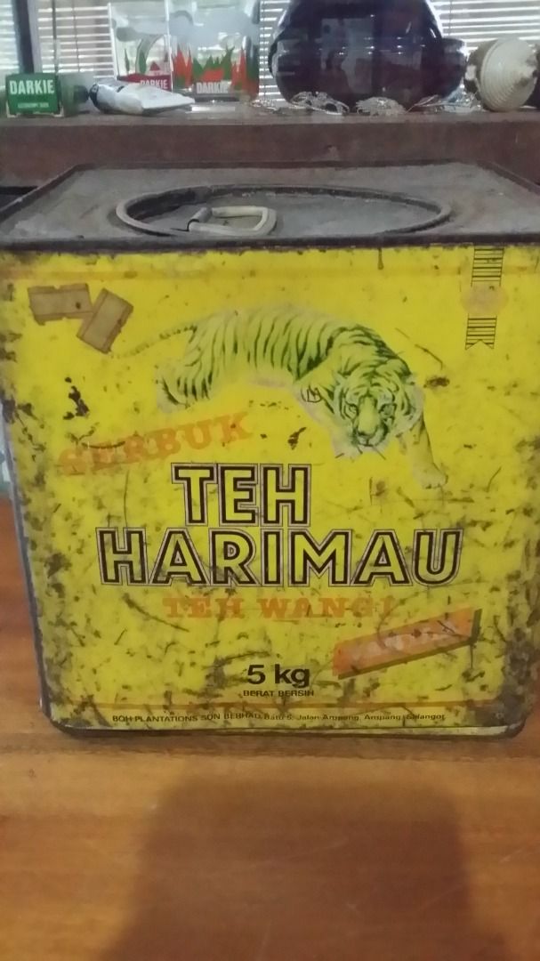Antik Tin Boh lama Cap Harimau, Hobbies & Toys, Collectibles ...