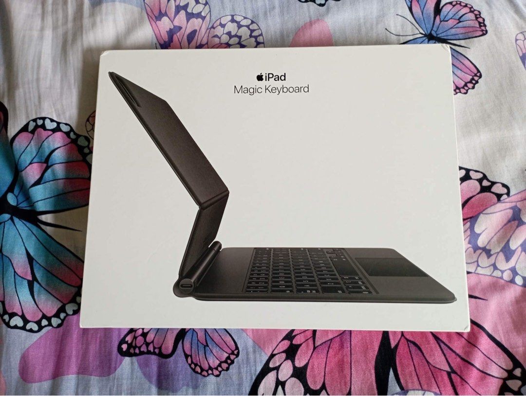 Apple Magic Keyboard Ipad Pro 11 inch complete package, Mobile Phones ...