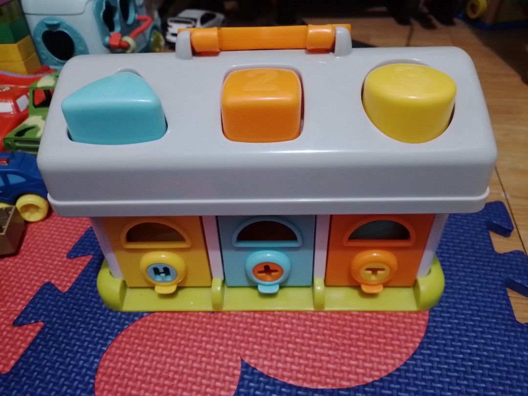 Blue box Shape Sorter, Babies & Kids, Infant Playtime on Carousell