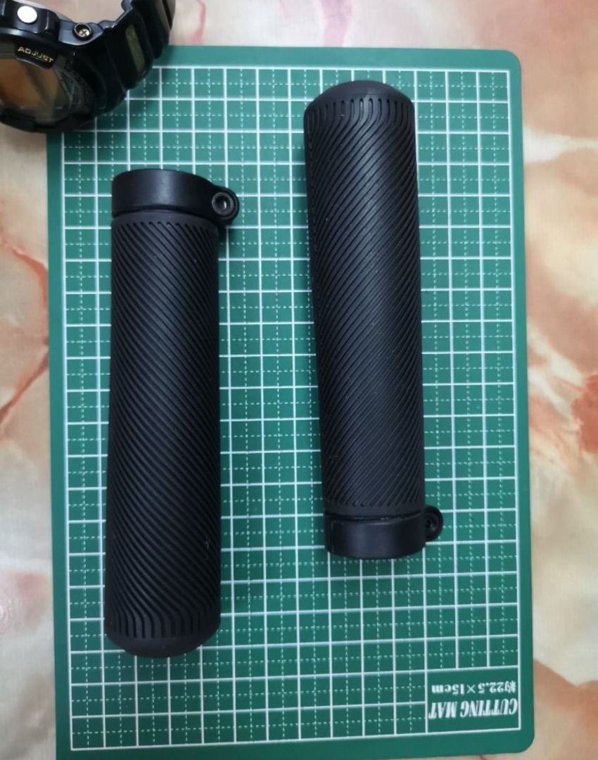 Brompton handle grips rubber type Minty condition, Sports Equipment ...