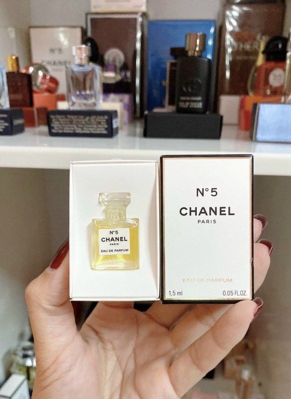 Chanel No.5 Edp 1.5ml Miniature, Beauty & Personal Care, Fragrance ...