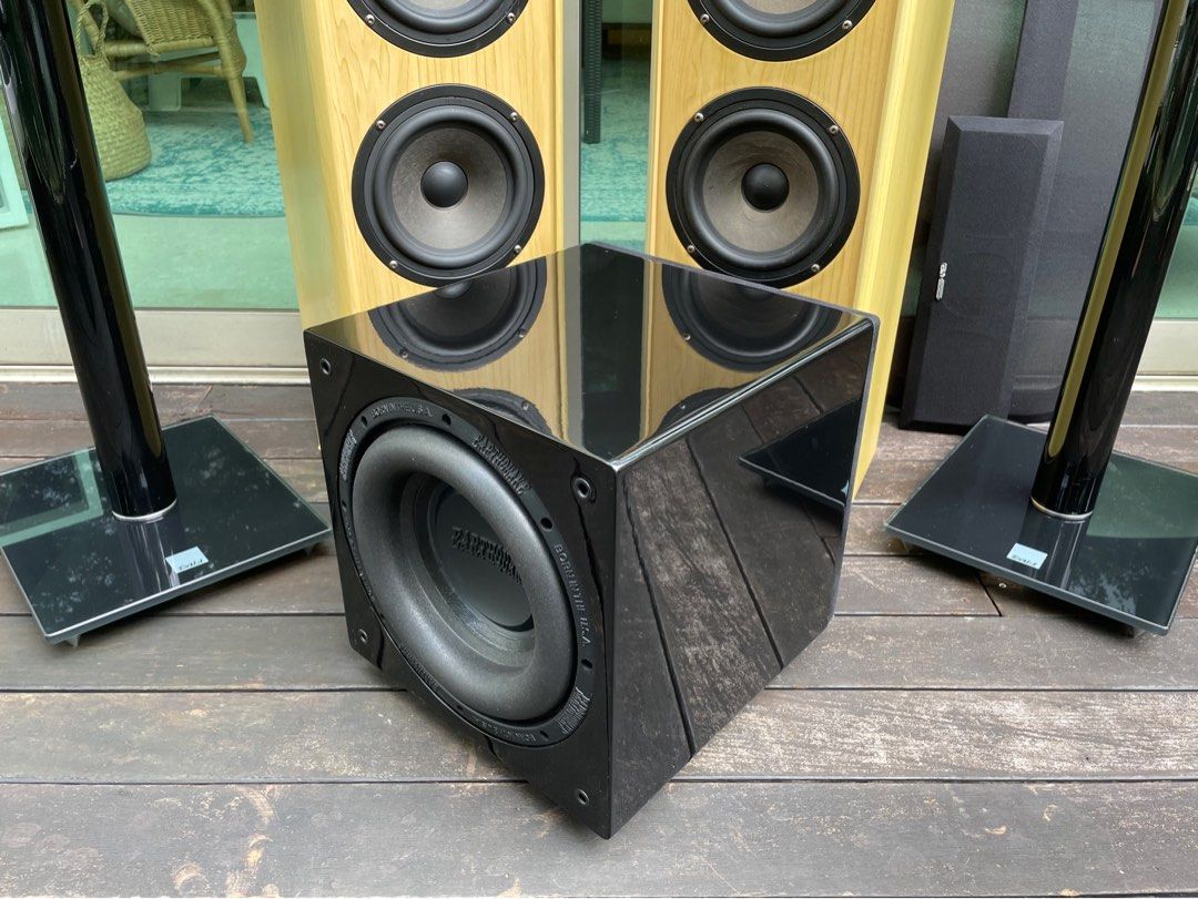 Complete 5.1 surround sound system with Denon amp, Earthquake 10-inch ...