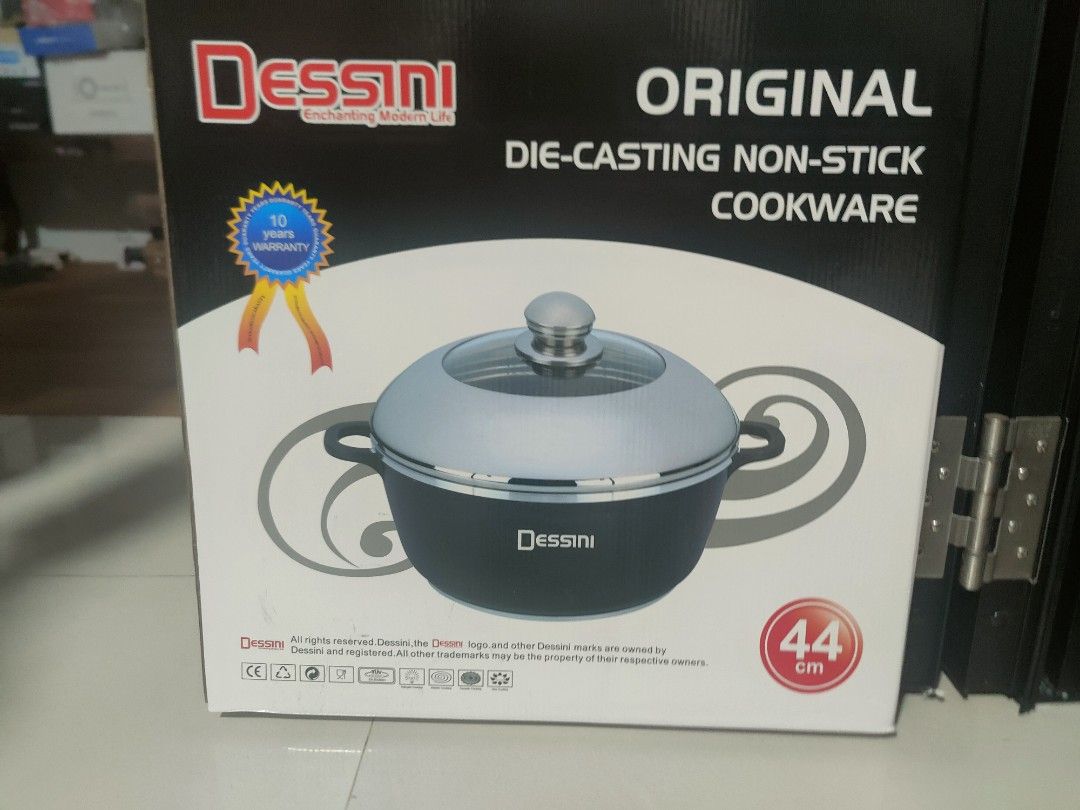 Dessini 44cm Cooking Pot, TV & Home Appliances, Kitchen Appliances ...