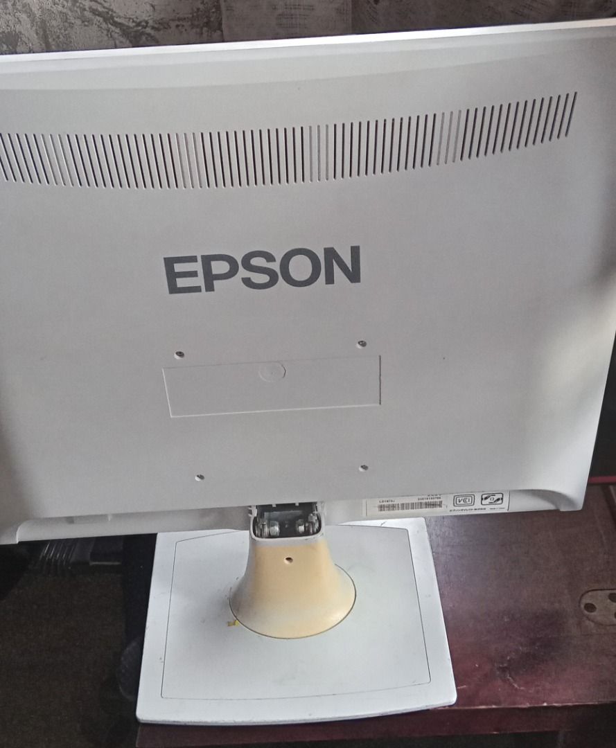 Epson 19inches Monitor w/ Built-in Speaker (FREE DELIVERY), Computers ...
