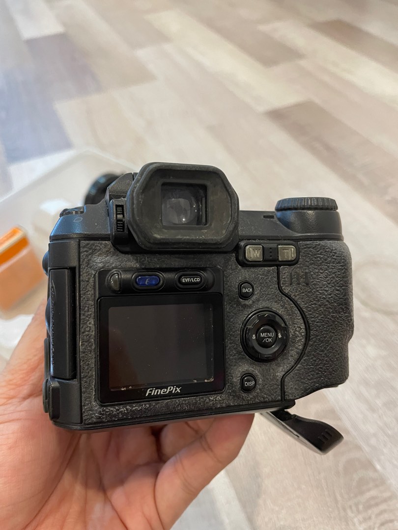 Fujifilm S5000, Photography, Cameras on Carousell