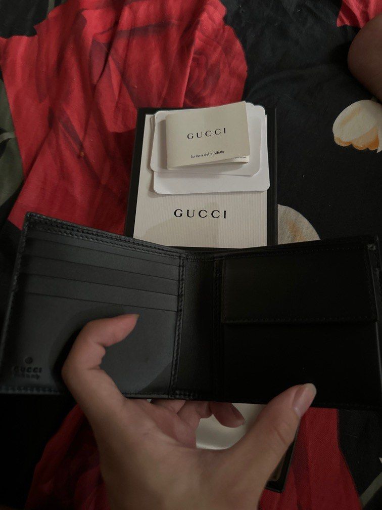 Gucci Signature Coin Wallet, Men's Fashion, Watches & Accessories ...
