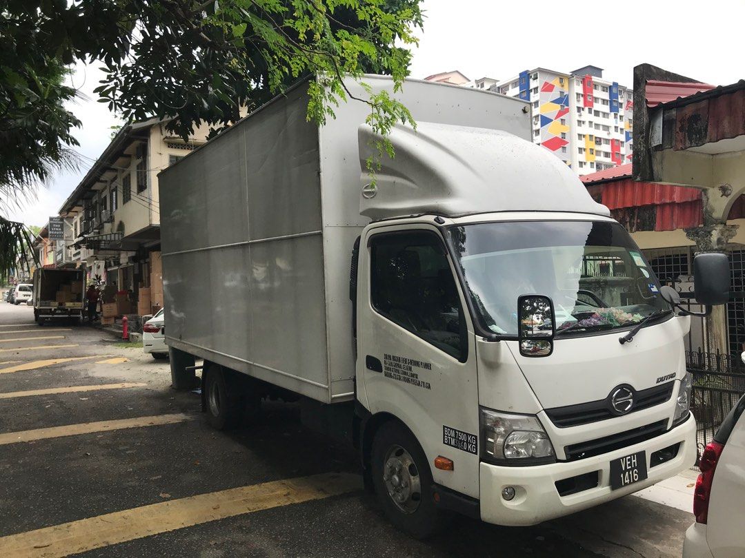 HINO LORRY, Cars, Cars for Sale on Carousell