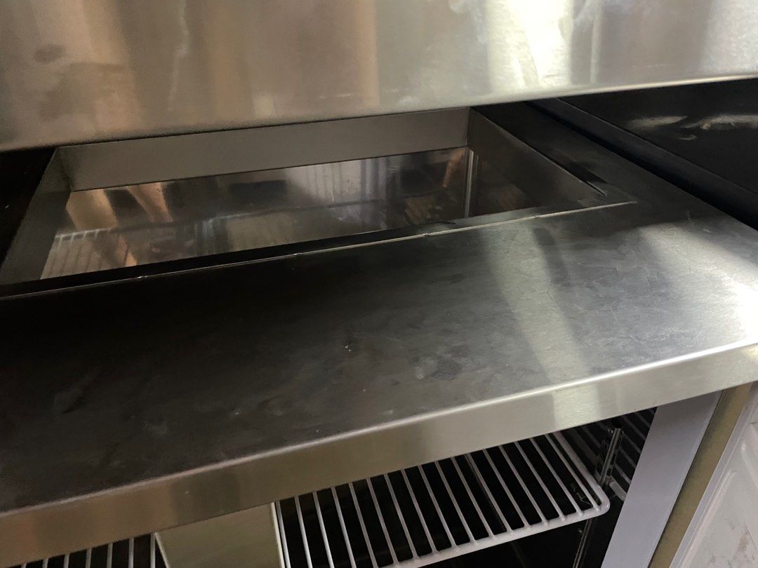 Hoshizaki open top 2 door counter chiller / salad counter chiller, TV ...