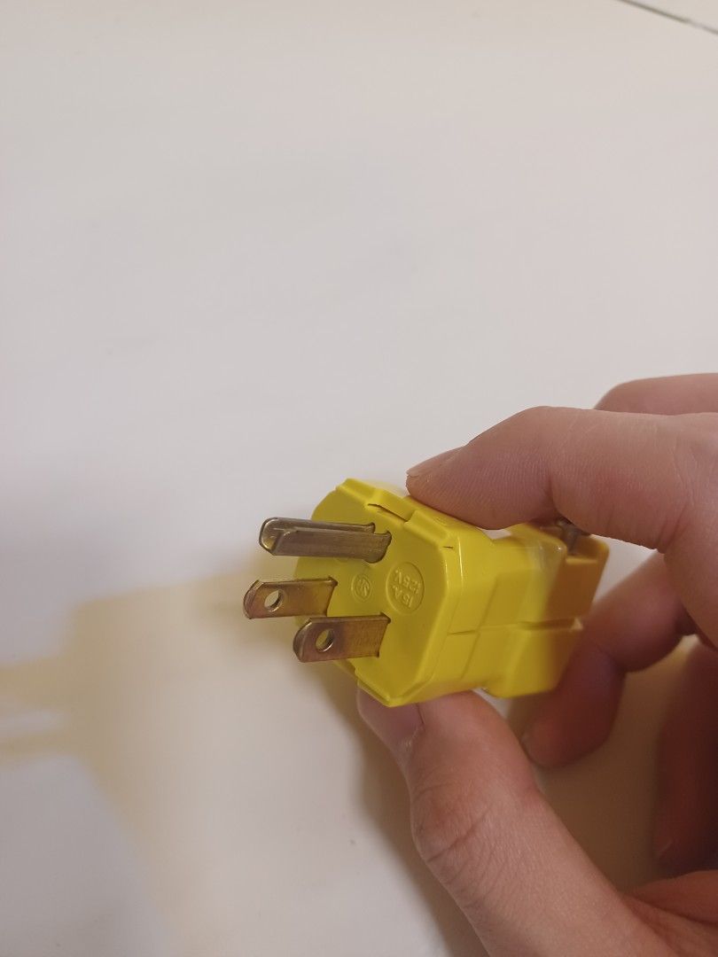 Hubbell 3 pin mains plug (US), Audio, Other Audio Equipment on Carousell