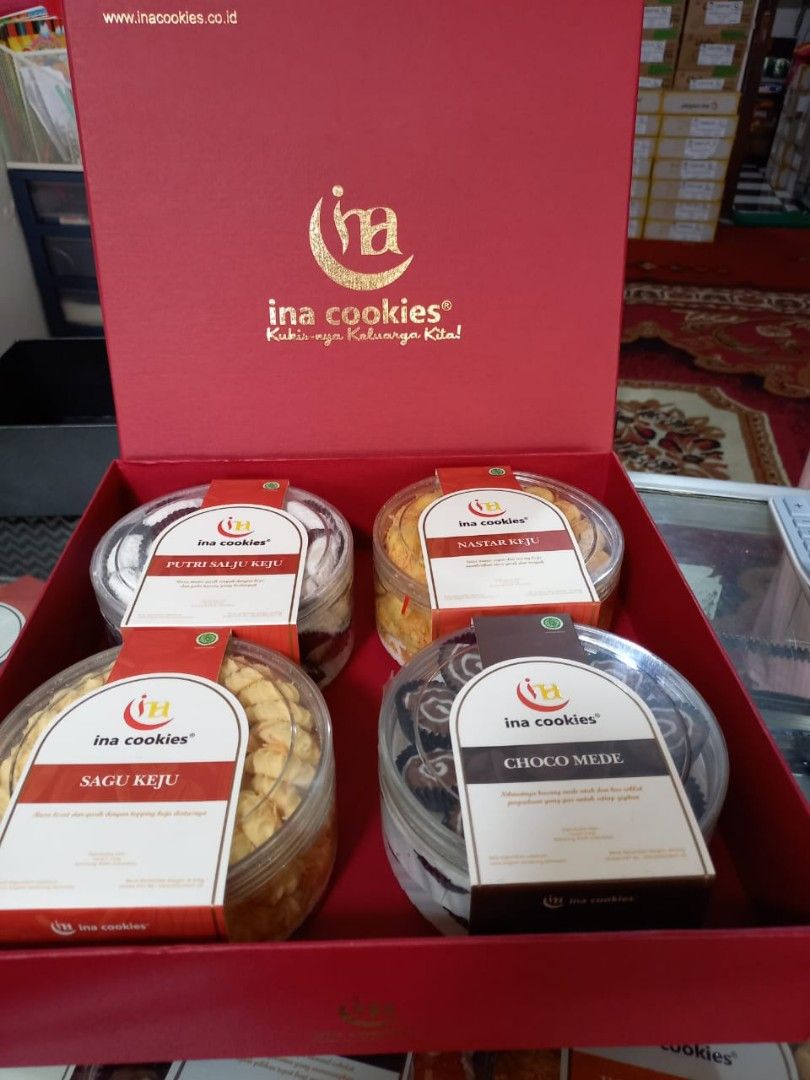 Ina Cookies 2023, Makanan & Minuman, Snek di Carousell