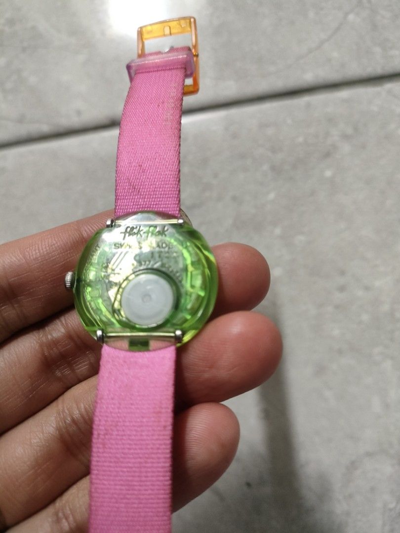 Jam Tangan Merek Flik Flak by Swatch, Fesyen Wanita, Jam Tangan di ...