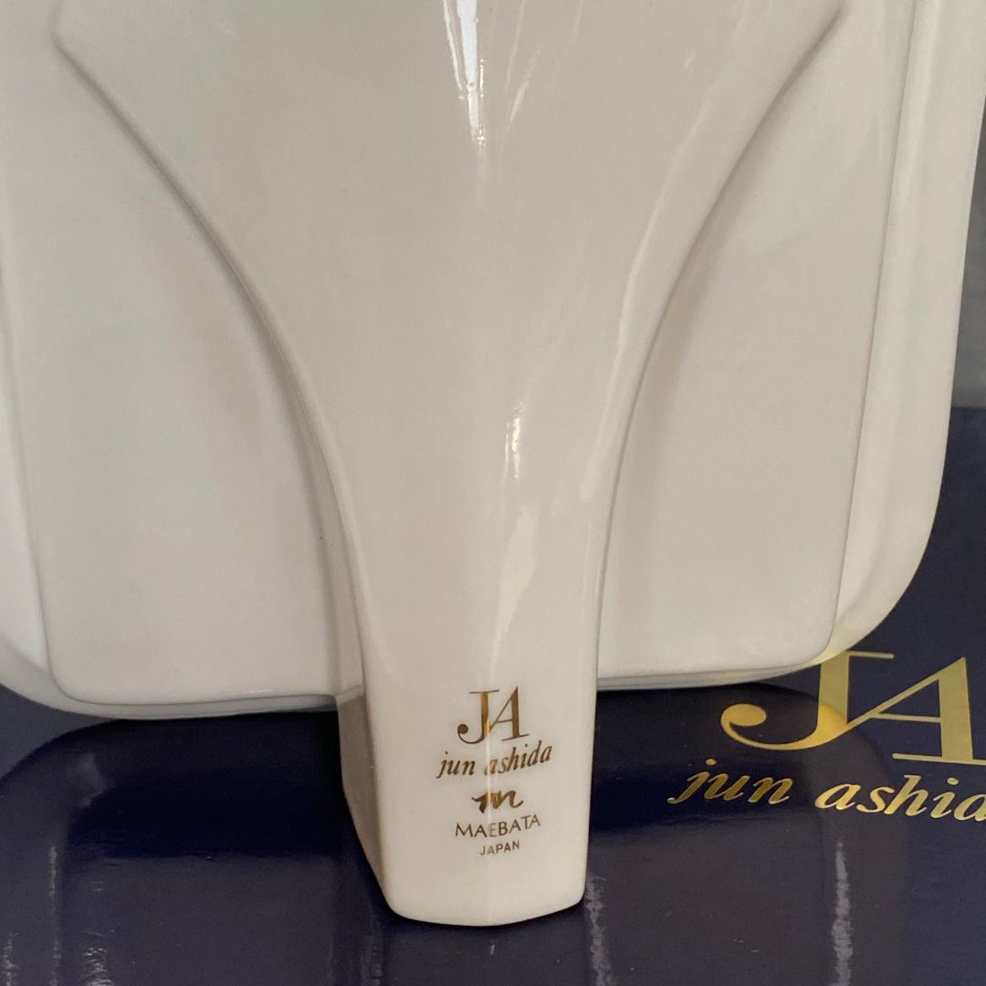 Jun Ashida White Picture Frame and Vase Set, Furniture & Home Living ...