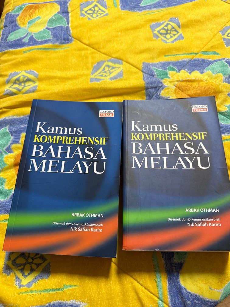 Kamus bahasa melayu, Hobbies & Toys, Books & Magazines, Textbooks on ...