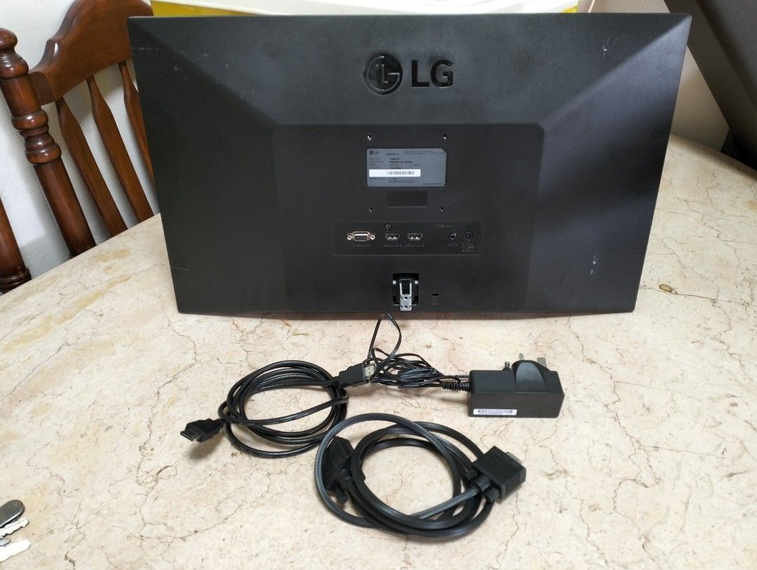 LG MONITOR, Computers & Tech, Desktops on Carousell