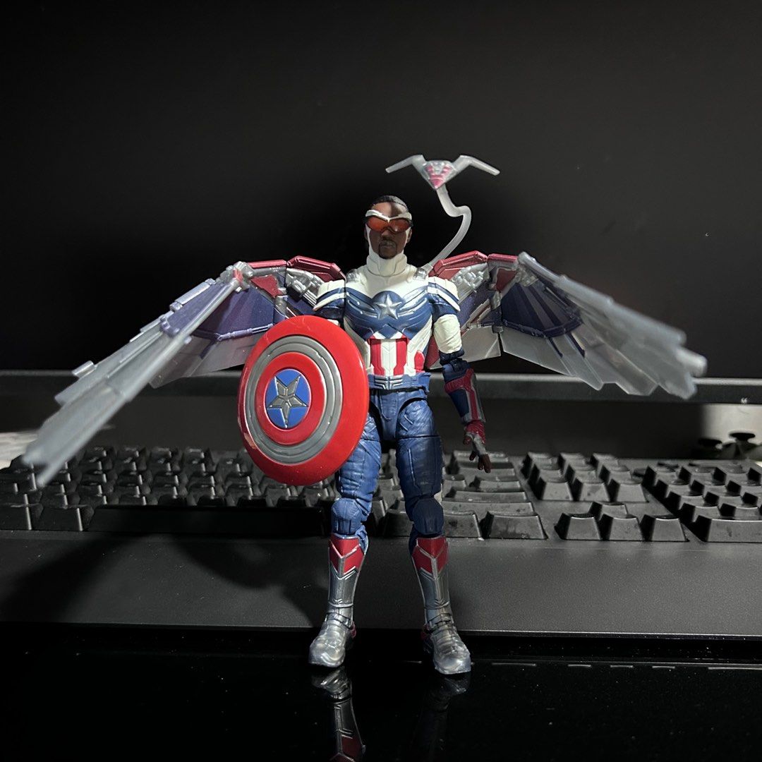 Marvel Legends Falcon Captain America BAF, Hobbies & Toys, Toys & Games ...