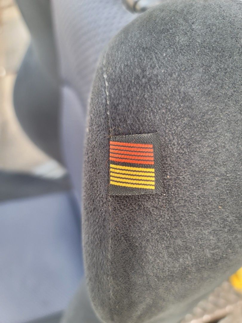 Mitsubishi colt Version R seat, Car Accessories, Accessories on Carousell