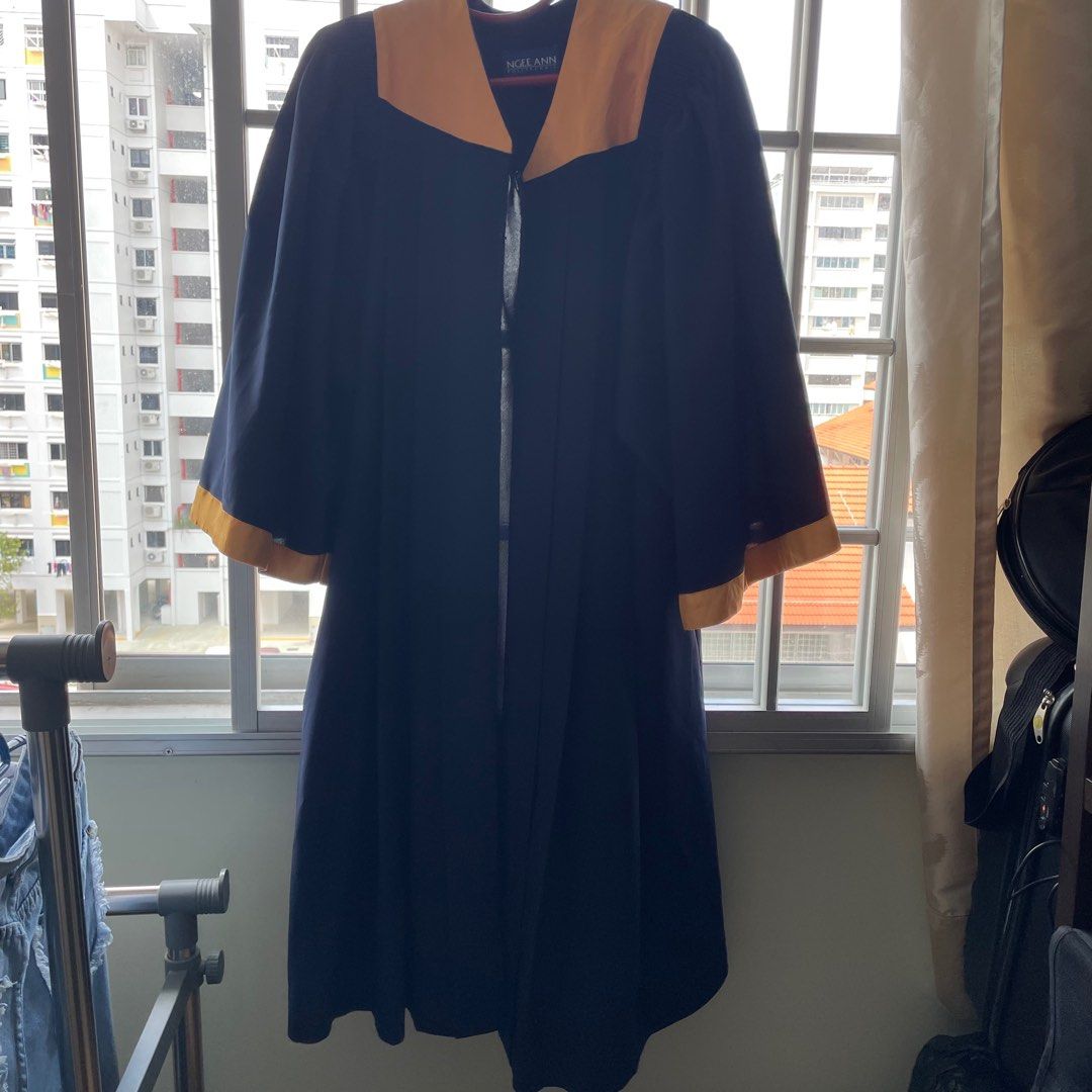 Ngee Ann Graduation Gown, Women's Fashion, Coats, Jackets and Outerwear ...