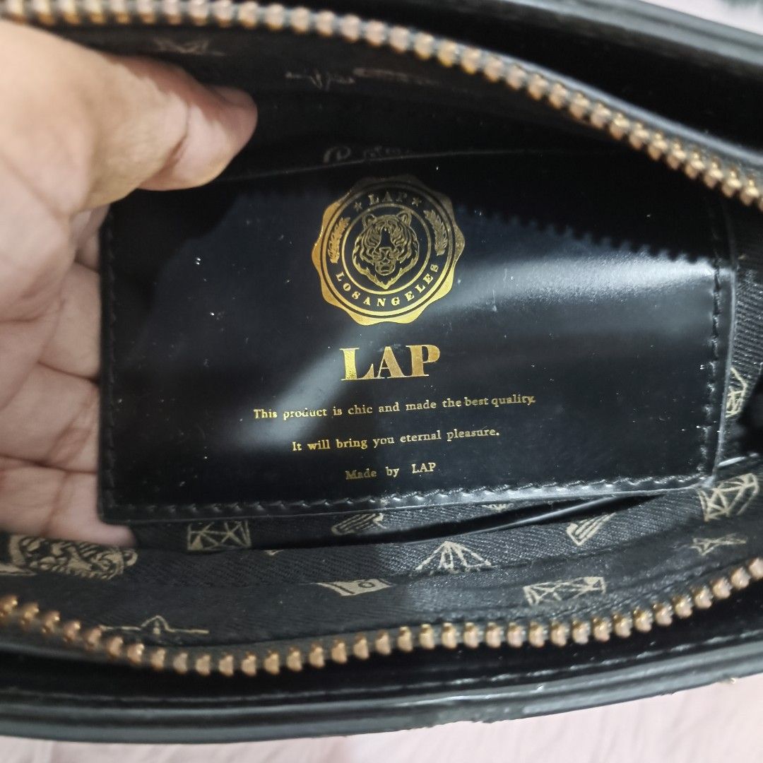 ORIGINAL LAP CHAIN SLINGBAG, Women's Fashion, Bags & Wallets, Cross ...