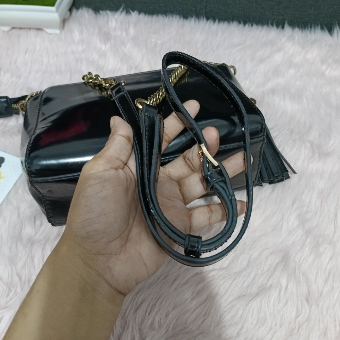 ORIGINAL LAP CHAIN SLINGBAG, Women's Fashion, Bags & Wallets, Cross ...