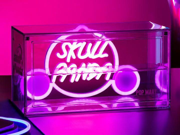 Popmart Original Skull panda SP light up show case Skullpanda City of ...