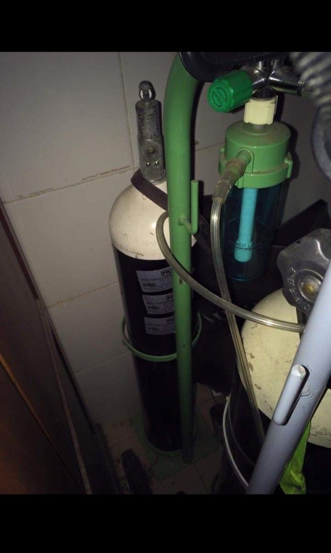 PORTABLE OXYGEN TANK SET 10L & 5L (MEDICAL), Health & Nutrition ...