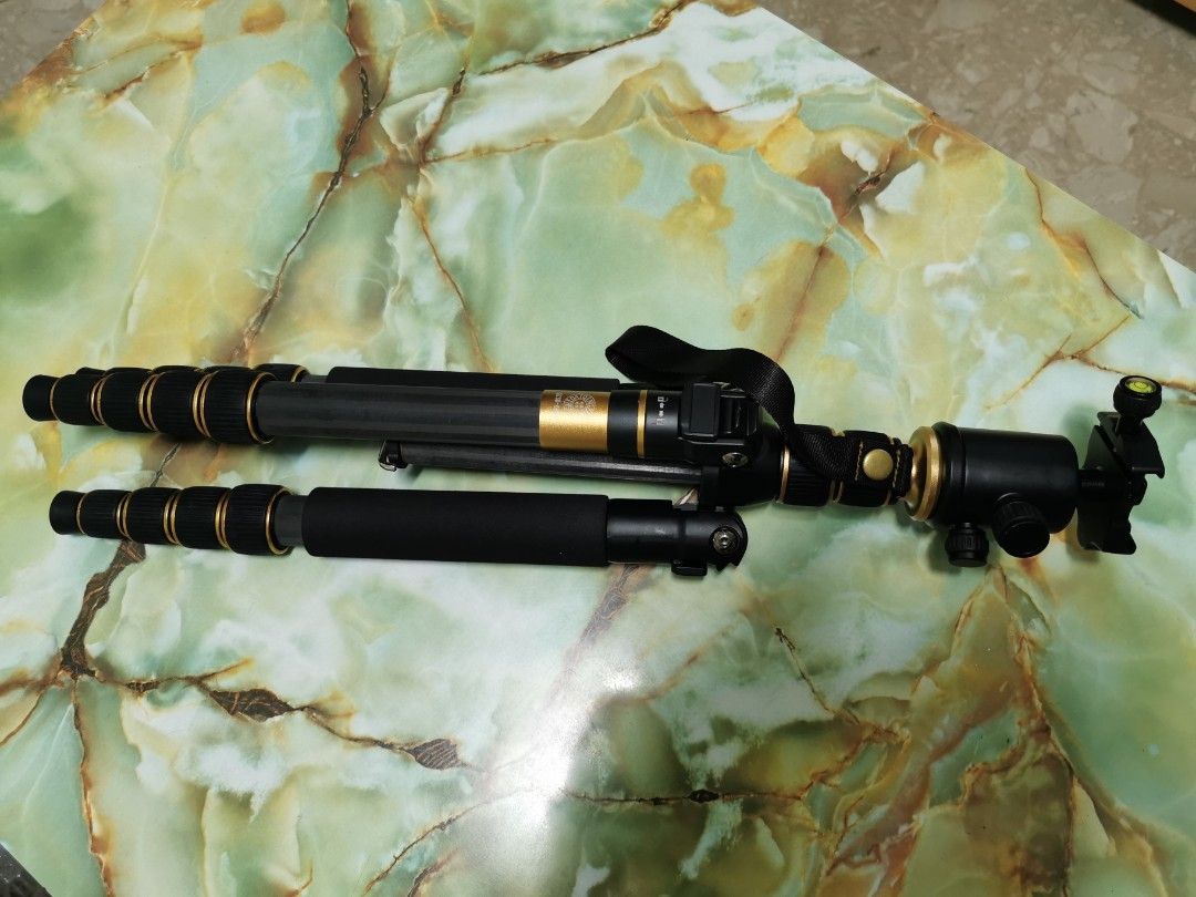 Qzsd 666c Professional Carbon Fiber Tripod Monopod With Ball Head For