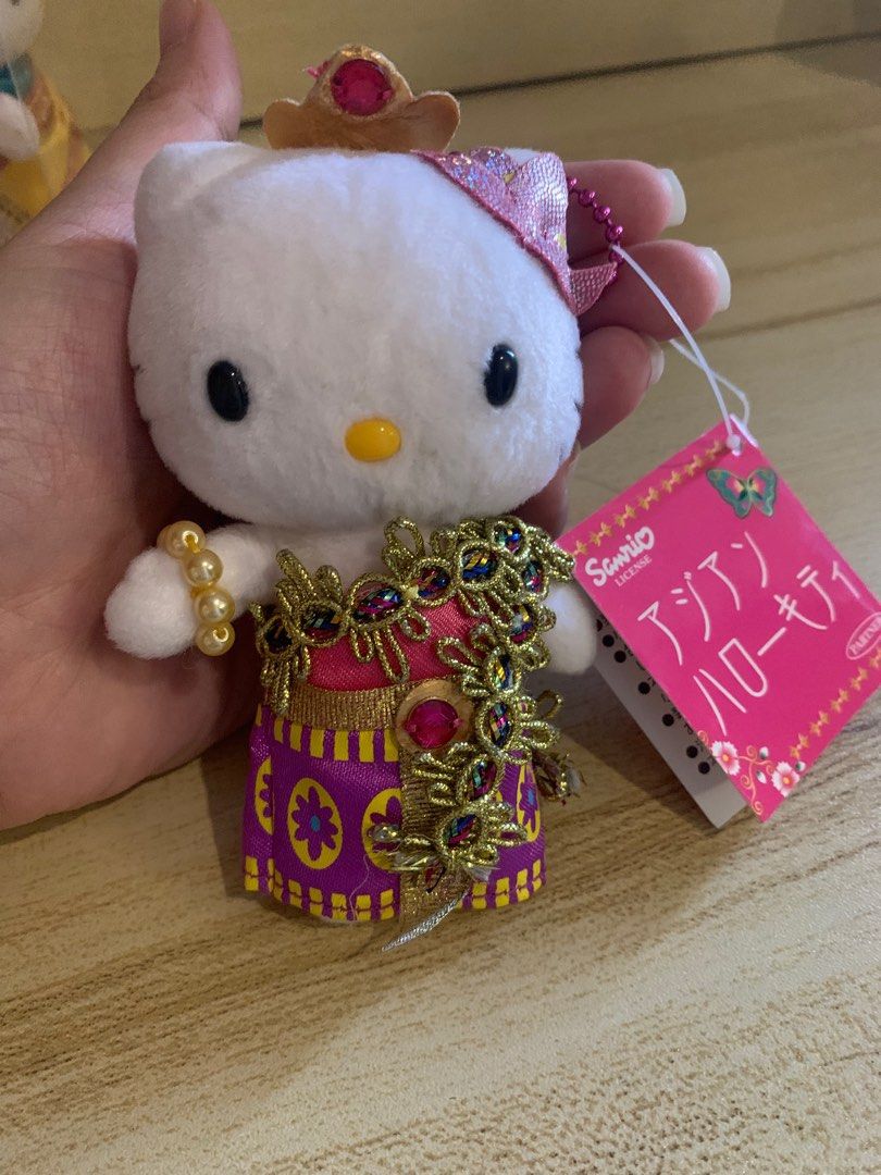 RARE Asian Costume Hello Kitty Thailand Mascot 2007, Hobbies & Toys ...