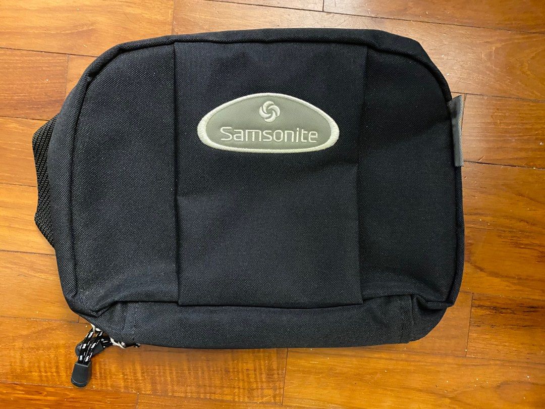 Samsonite Travel Hanging Toiletry Bag for with Compartments., Hobbies ...