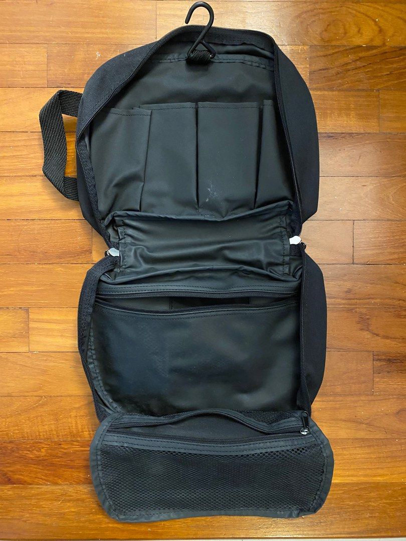 Samsonite Travel Hanging Toiletry Bag for with Compartments., Hobbies ...
