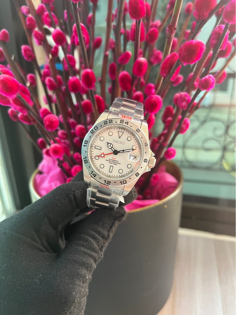 Seiko Polar Explorer GMT Mod (NH34), Luxury, Watches on Carousell