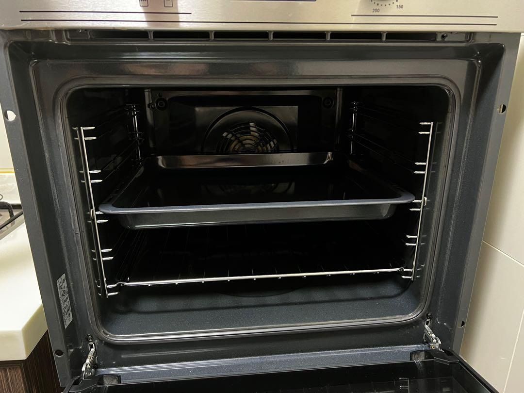 Selling Electrolux EOB2400 Oven (Built In), TV & Home Appliances, Kitchen Appliances, Ovens ...