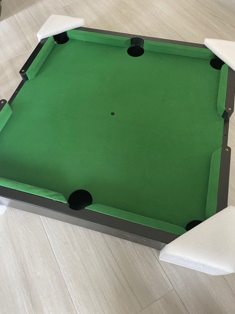Skittle Pool Pendulum Powered Billiards 特色桌球, 興趣及遊戲, 玩具 & 遊戲類 - Carousell