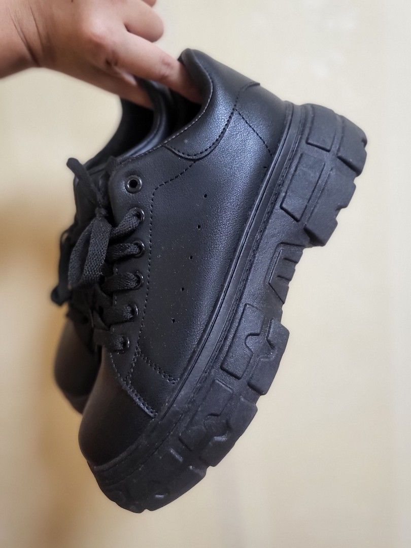 Sofab Black Rubber Shoes, Women's Fashion, Footwear, Sneakers on Carousell