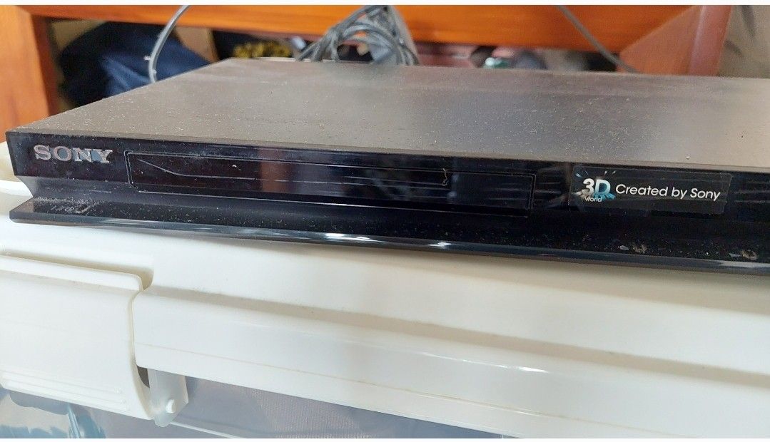 Sony BDP-S470 Blu-ray Disc Player, 家庭電器, 電視 & 其他娛樂, 藍光及播放器 - Carousell
