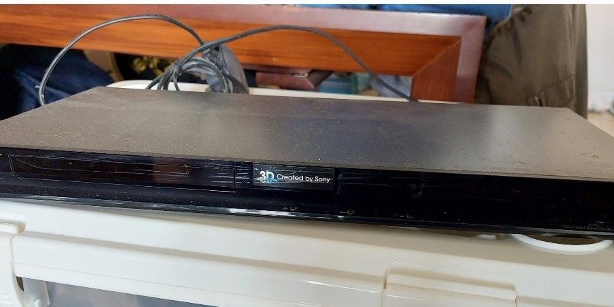 Sony BDP-S470 Blu-ray Disc Player, 家庭電器, 電視 & 其他娛樂, 藍光及播放器 - Carousell