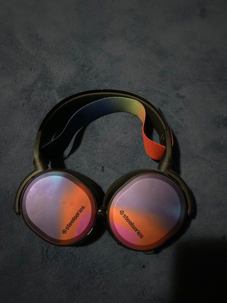 Steel series Arctic pro wireless, Audio, Headphones & Headsets on Carousell
