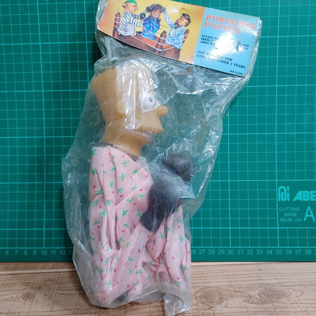 The Simpsons - Bart Punching Puppet, Hobbies & Toys, Memorabilia ...