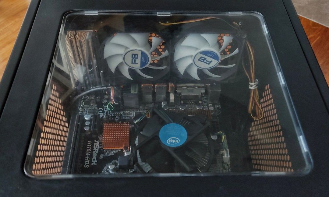 Thermaltake Core V1 Case ITX / mini-ITX with F8 Artic Fan, Computers ...
