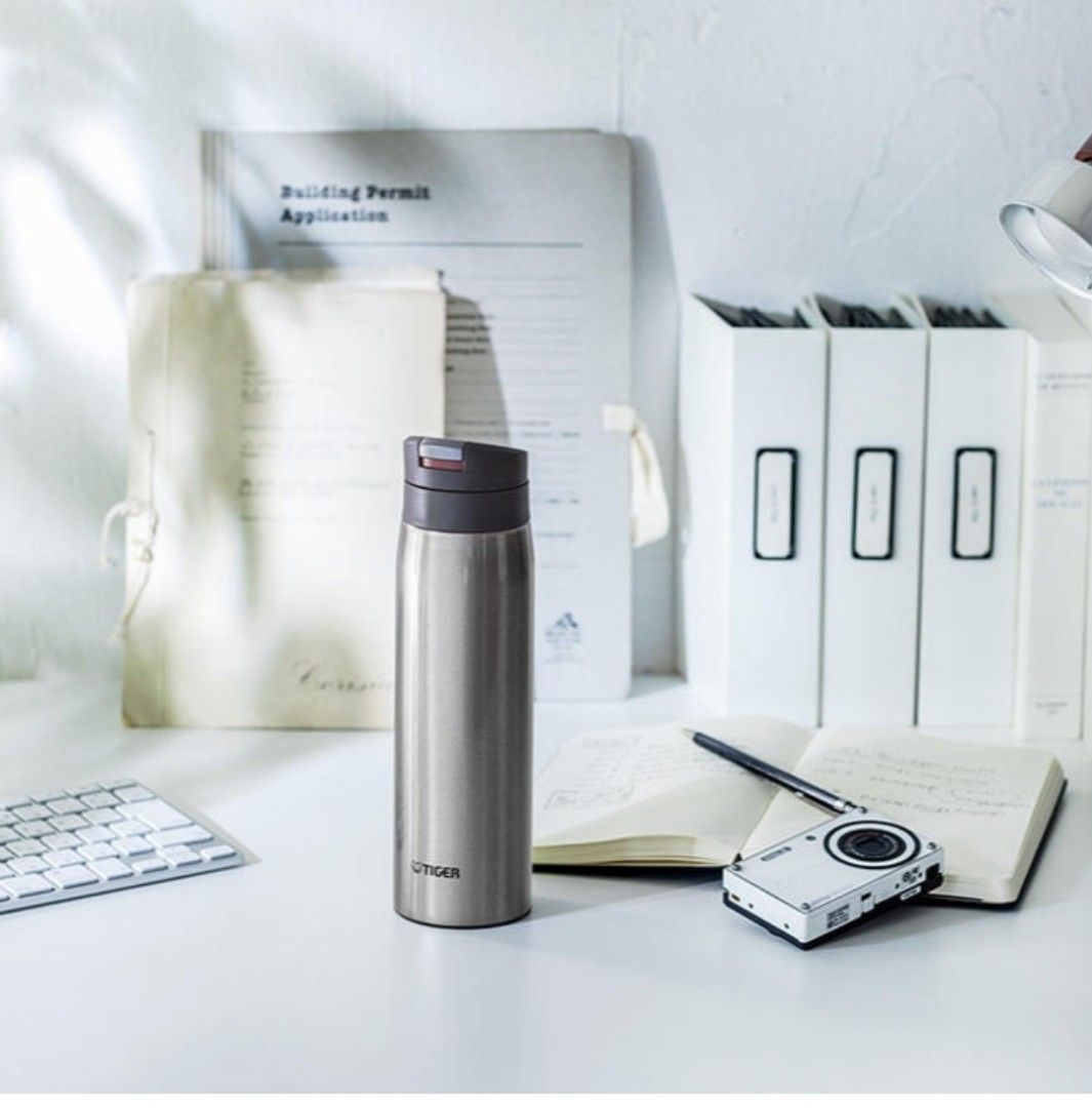 BNIB Tiger stainless steel thermal flask 500ml mug, Furniture & Home ...