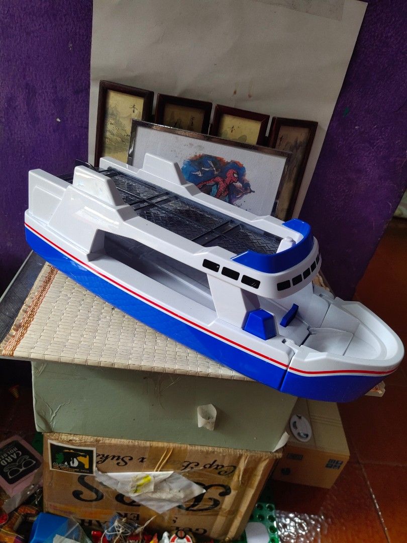 Tomica ferry boat, Toys & Collectibles, Mainan di Carousell