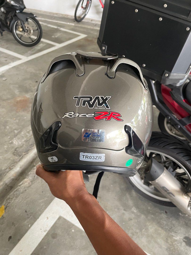 Trax helmet TR03ZR, Motorcycles, Motorcycle Apparel on Carousell
